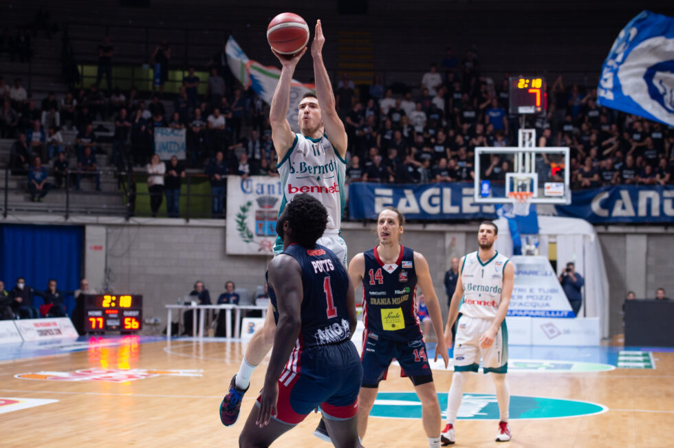 STEFAN NIKOLIC MVP DEL MESE DEL GIRONE VERDE
